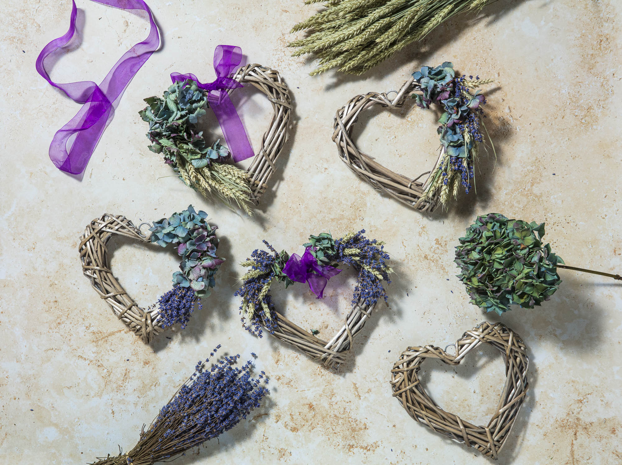 DRIED FLOWER HEART KIT FOR TWO - Castle Farm Shop